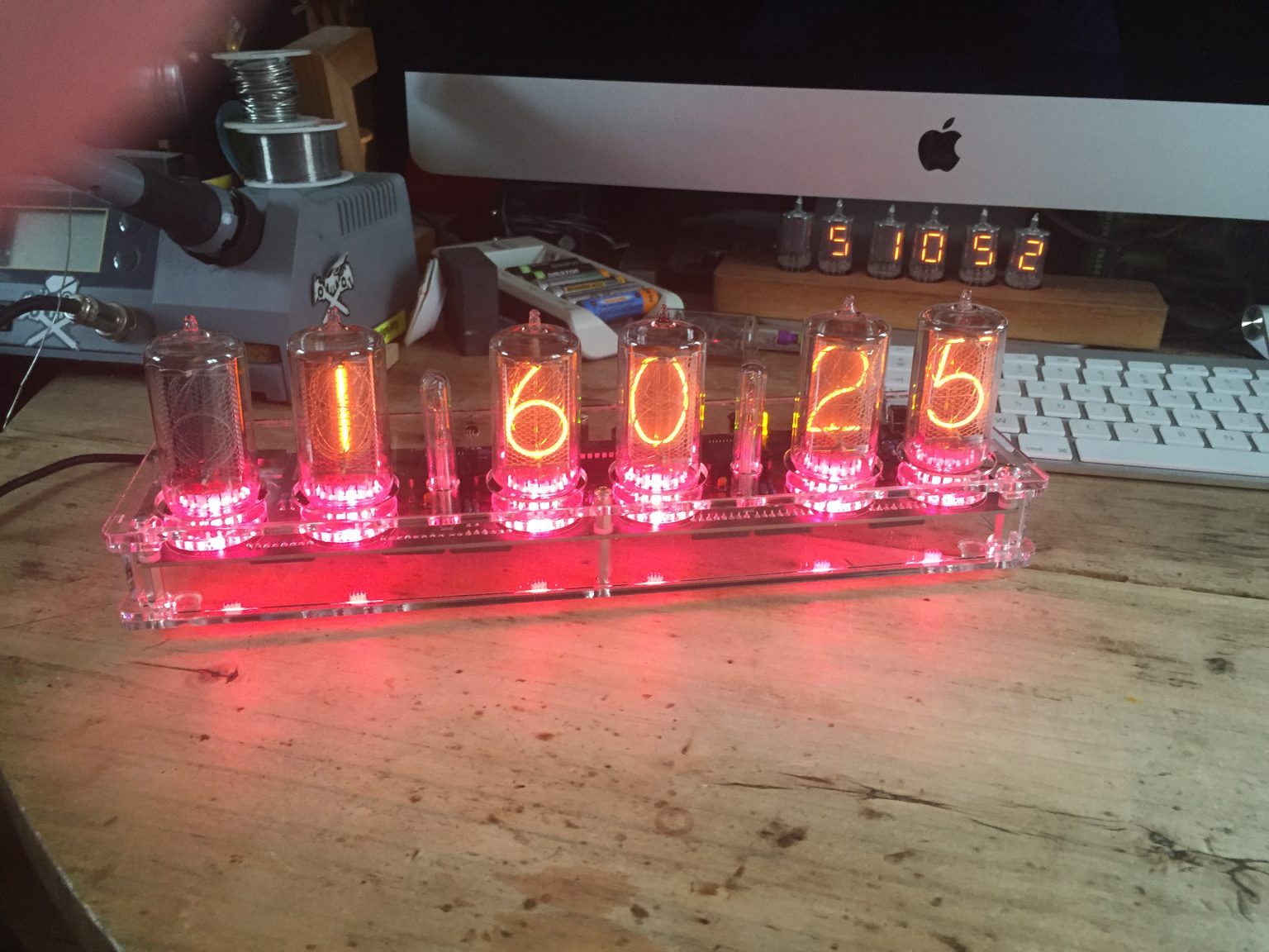 Nixie Clock with big nixie IN18 tubes + Multicolor LEDs + options: / GPS / Motion Sensor / Wifi ...