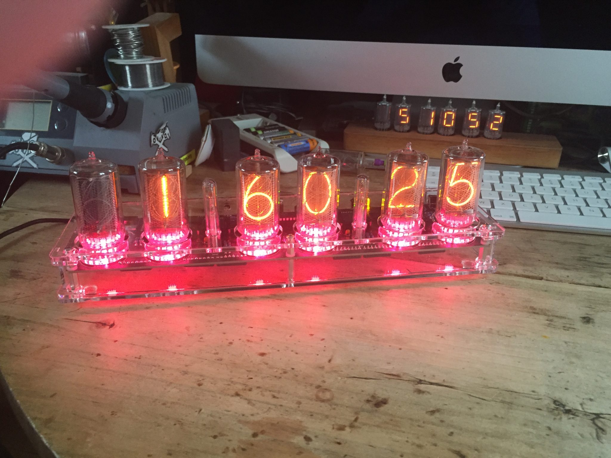 Nixie Clock with big nixie IN18 tubes + Multicolor LEDs + options ...